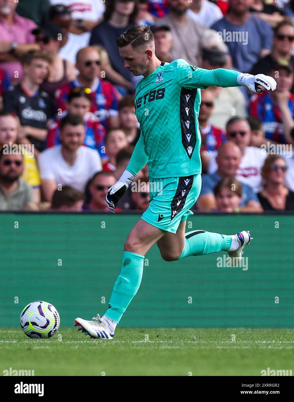 Crystal Palace's goalkeeper Dean Henderson during the pre-season ...