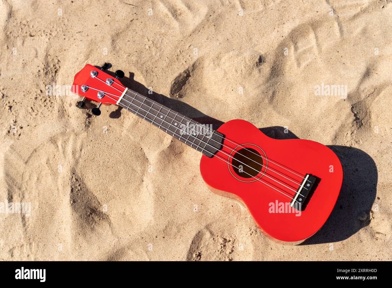 Ukulele beach hi-res stock photography and images - Alamy