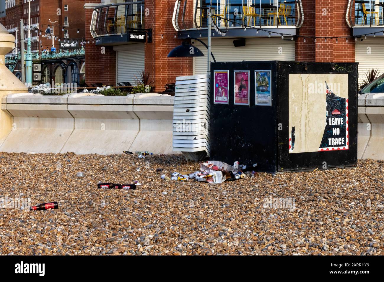 Plastic refuse on balcony hi-res stock photography and images - Alamy