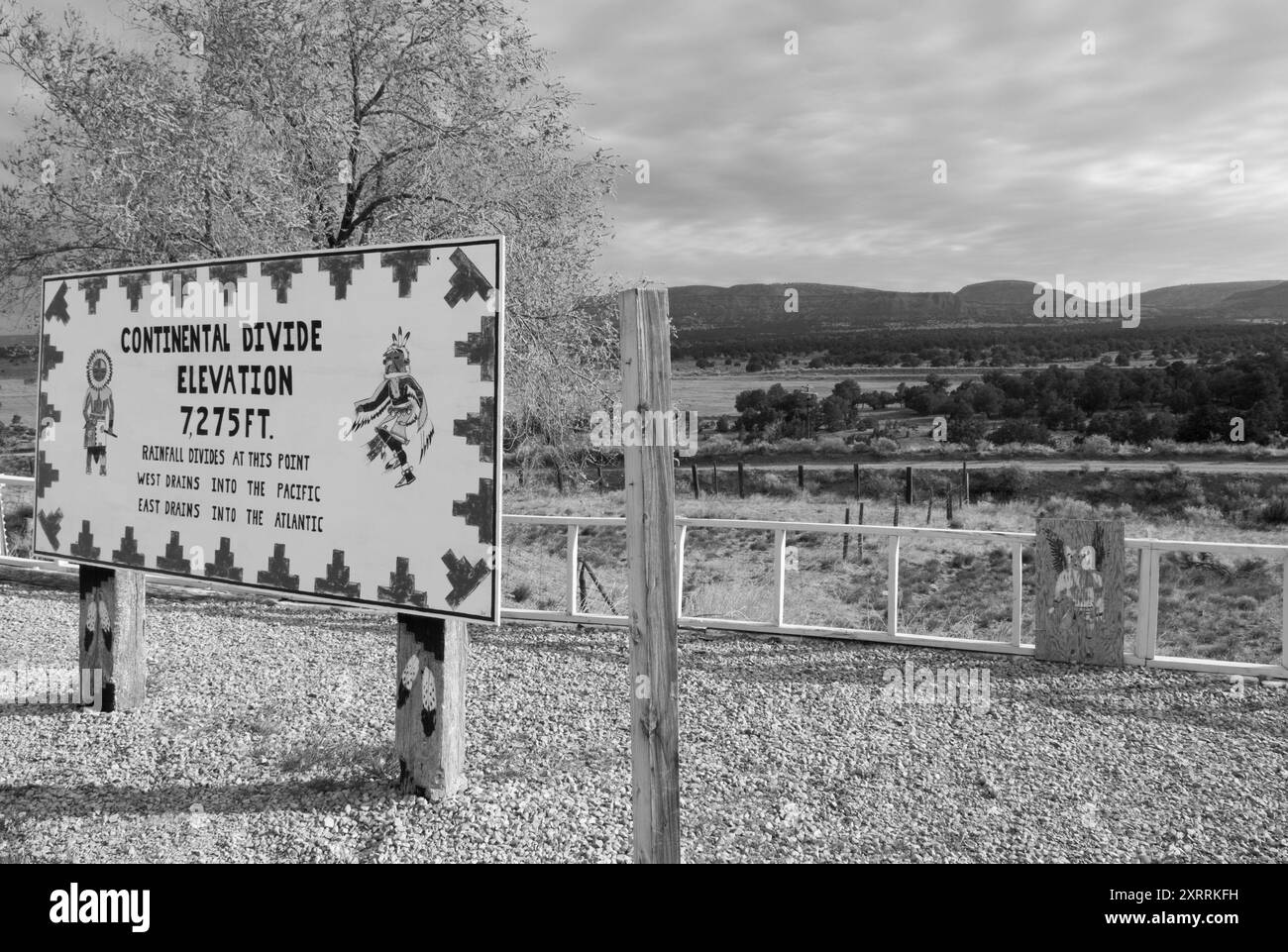 Mountain elevation sign hi-res stock photography and images - Alamy