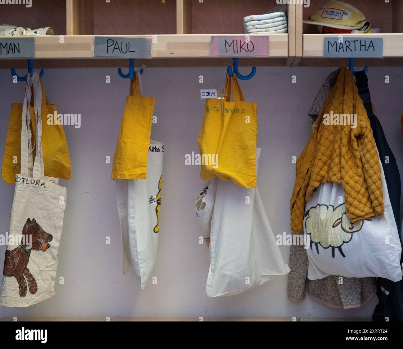 12 August 2024, Rhineland-Palatinate, Mainz: Children have hung their ...