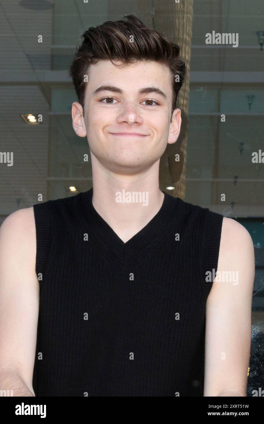 Grant alexander hall hi-res stock photography and images - Alamy