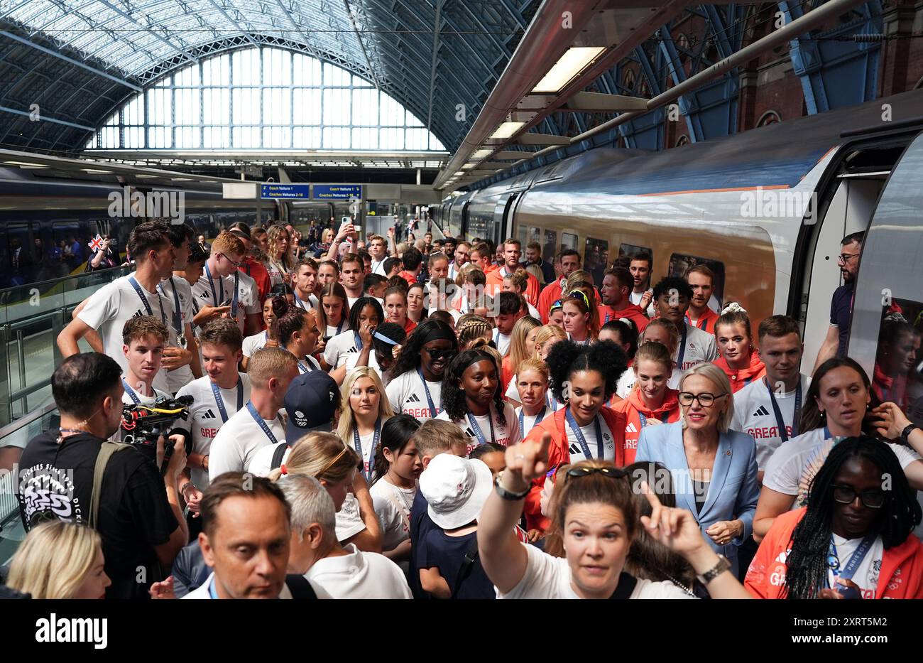 Members of Team GB arrive by Eurostar into London St. Pancras ...