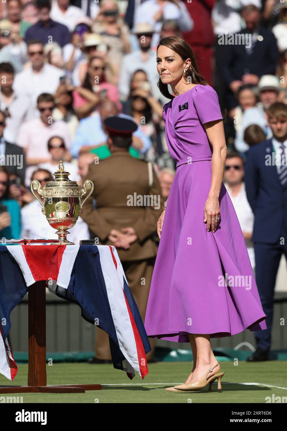 Catherine,Princess of Wales walking onto the centre court for the Mens ...