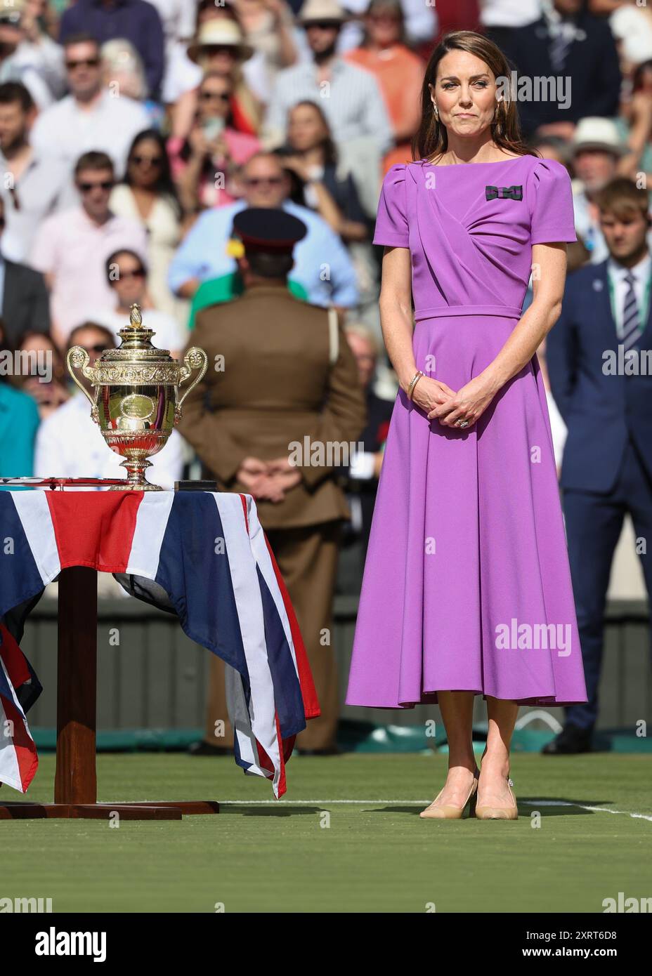 Catherine,Princess of Wales standing on the centre court for the Mens ...