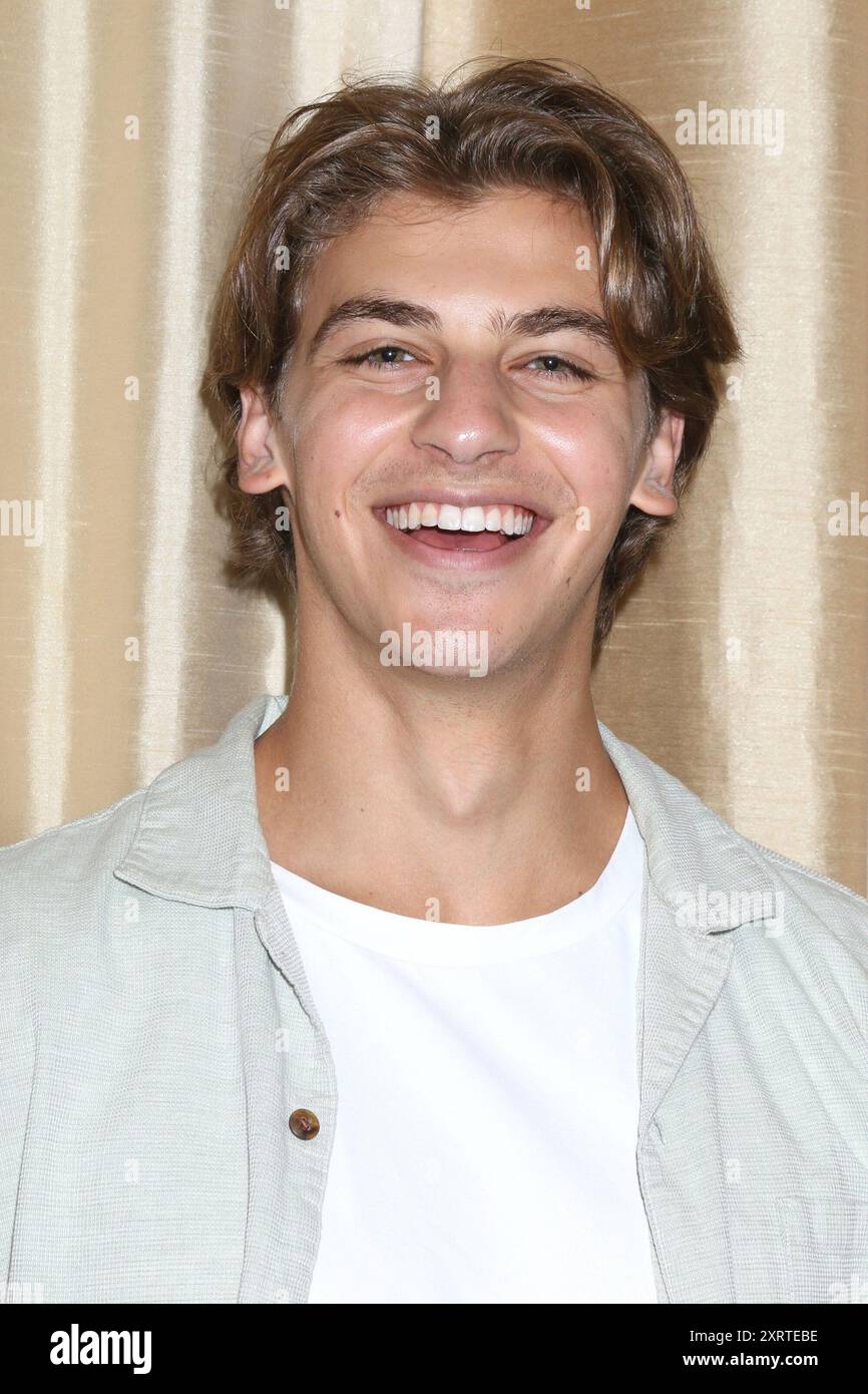 Ca. 03rd Aug, 2024. Giovanni Mazza at arrivals for General Hospital Fan ...