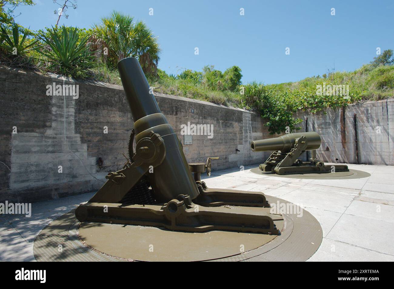 Old historical military cannons and mortars at Fort DeSoto Park in ...