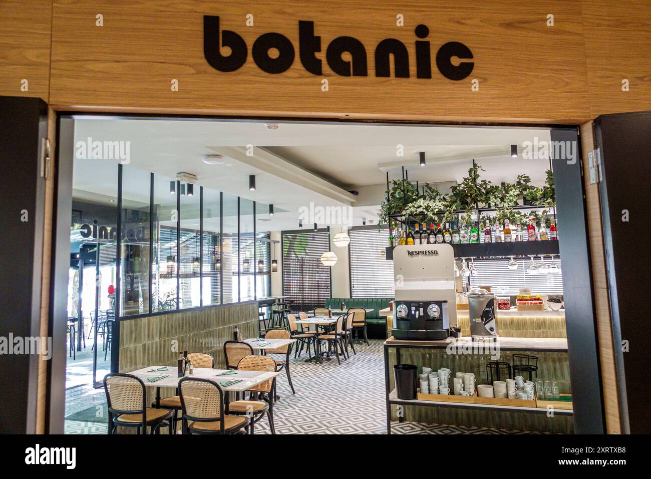 Empty nespresso coffeemaker coffee machine hi-res stock photography and ...