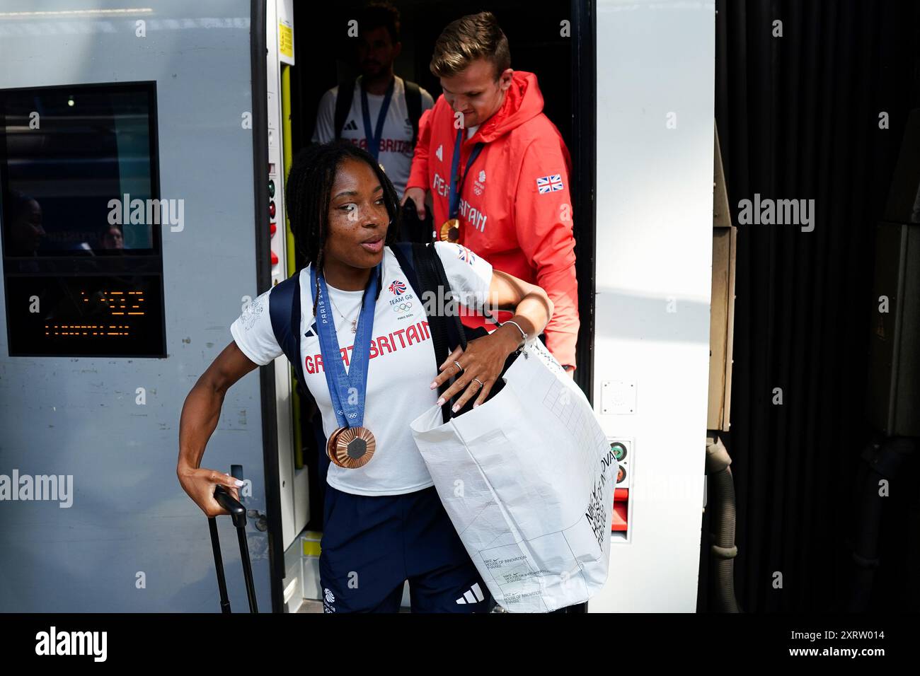 Team GB's Amber Anning arrives by Eurostar into London St. Pancras ...