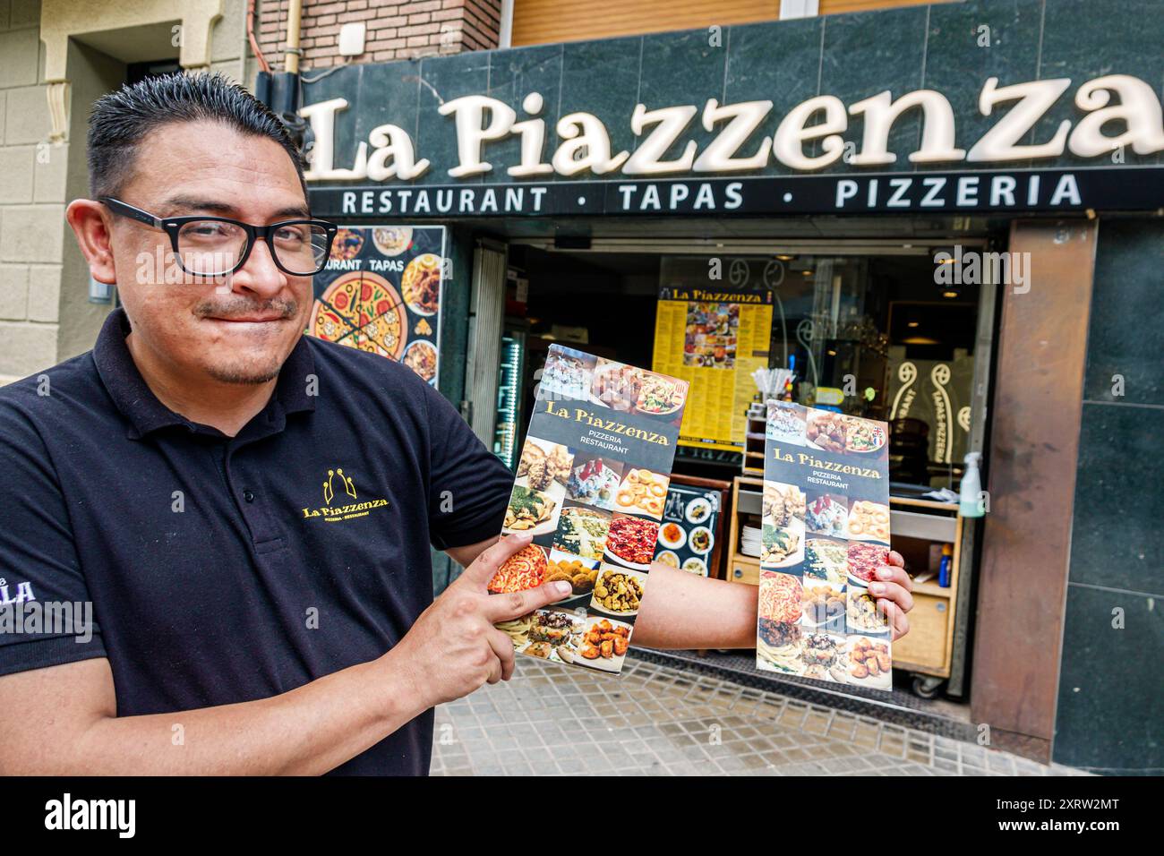 Tapas pizzeria hi-res stock photography and images - Alamy