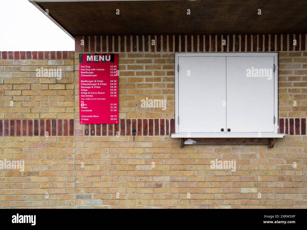 Food hatch hi-res stock photography and images - Alamy