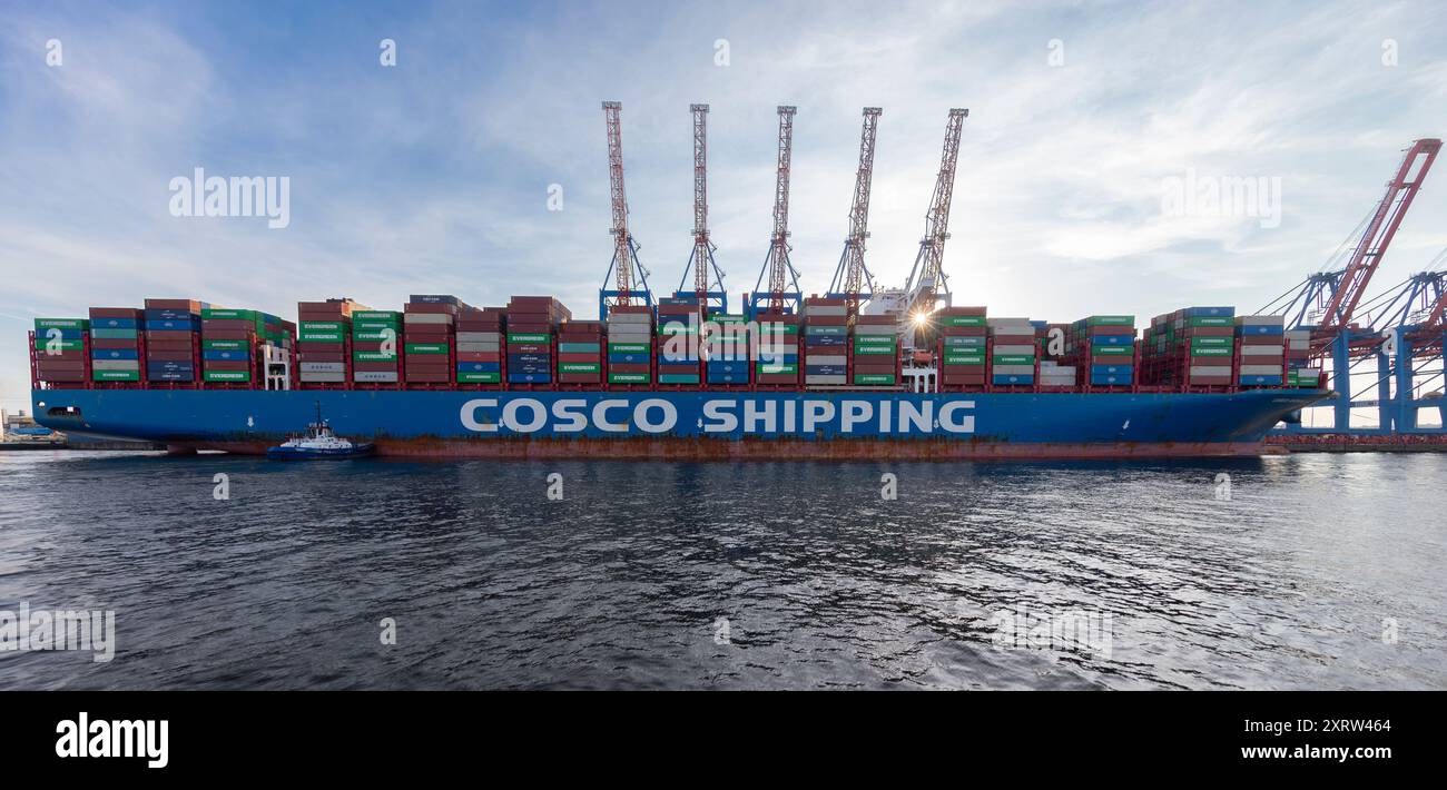 Cosco Shipping at Hamburg harbour Stock Photo - Alamy