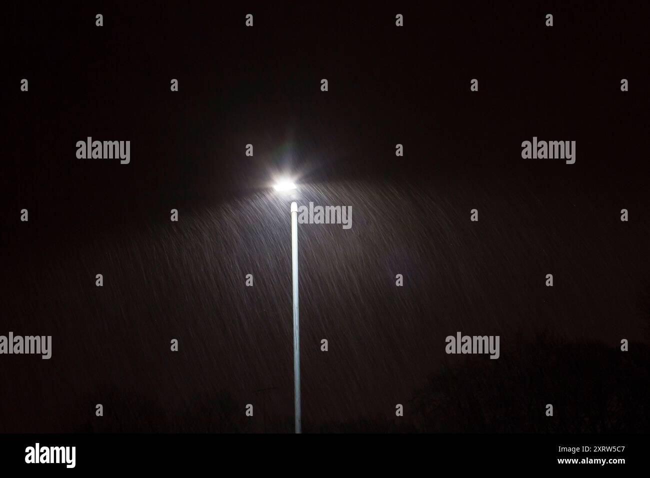 Lamp post snow hi-res stock photography and images - Alamy