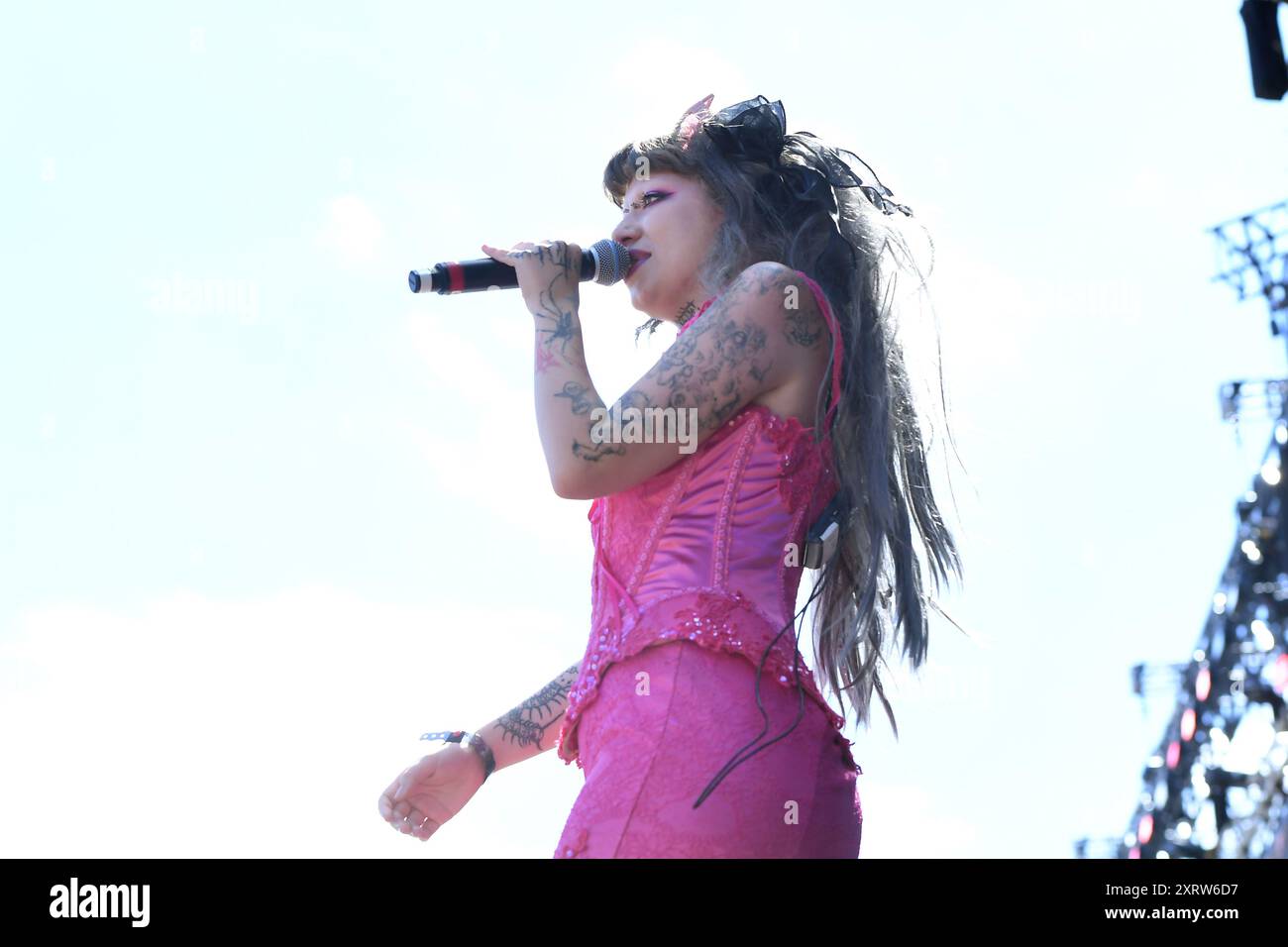 Jazmin bean singer hi-res stock photography and images - Alamy
