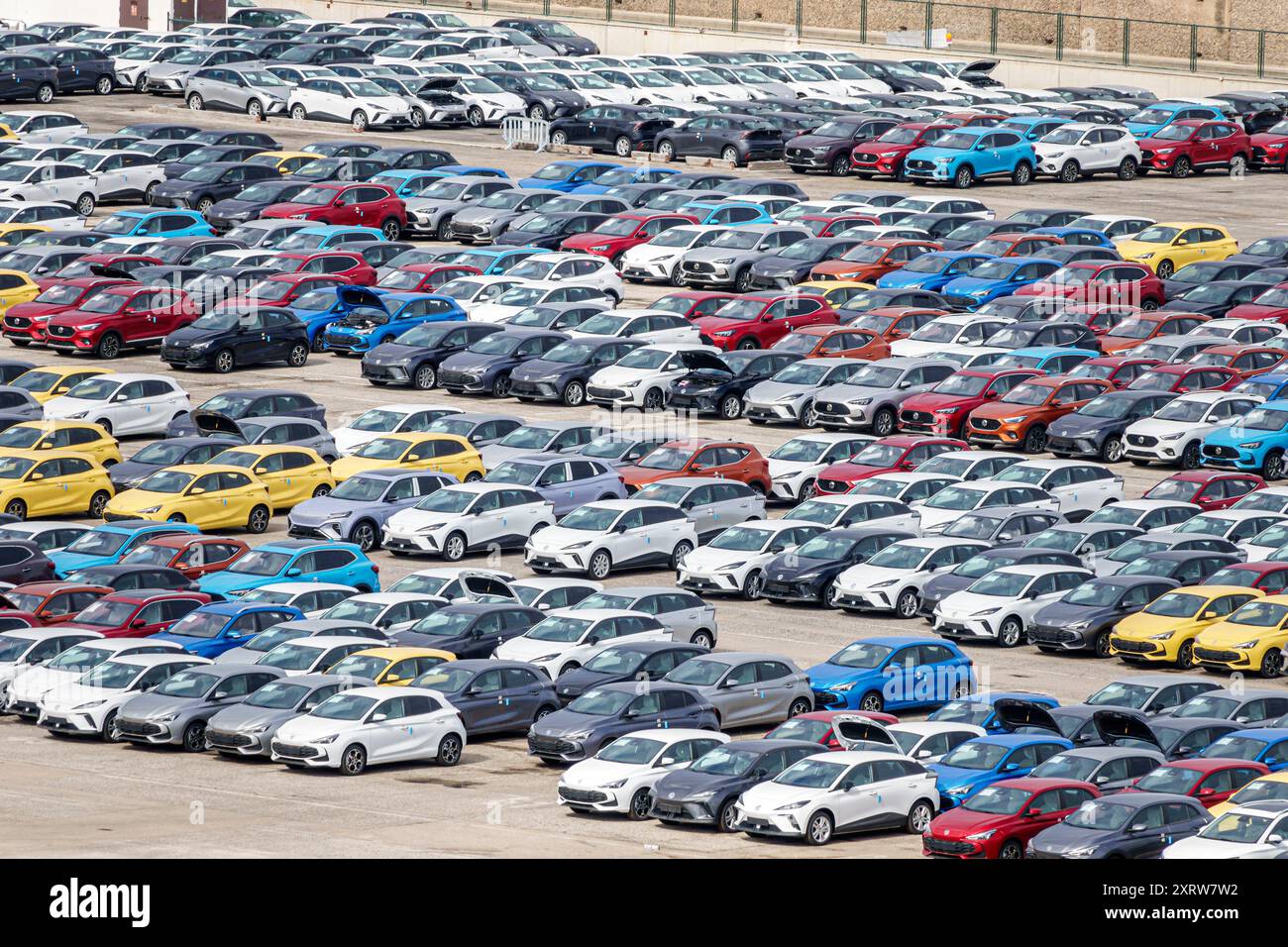 Mg zs new cars automobiles vehicles hi-res stock photography and images ...