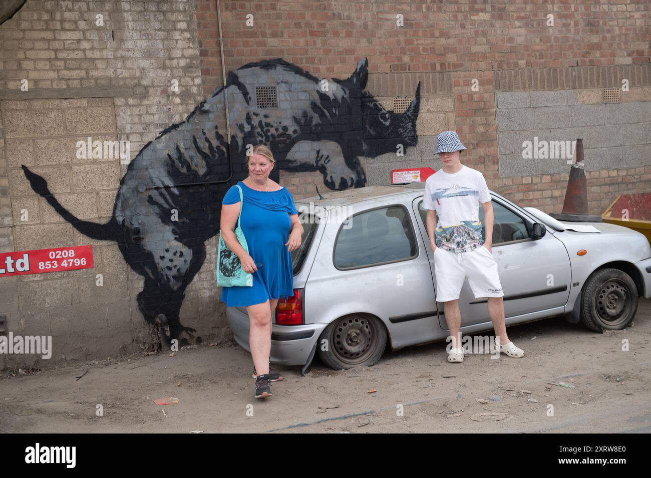 Banksy rhino car hi-res stock photography and images - Alamy