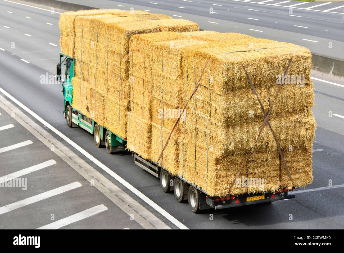 Driving along on m25 motorway road uk hi-res stock photography and ...