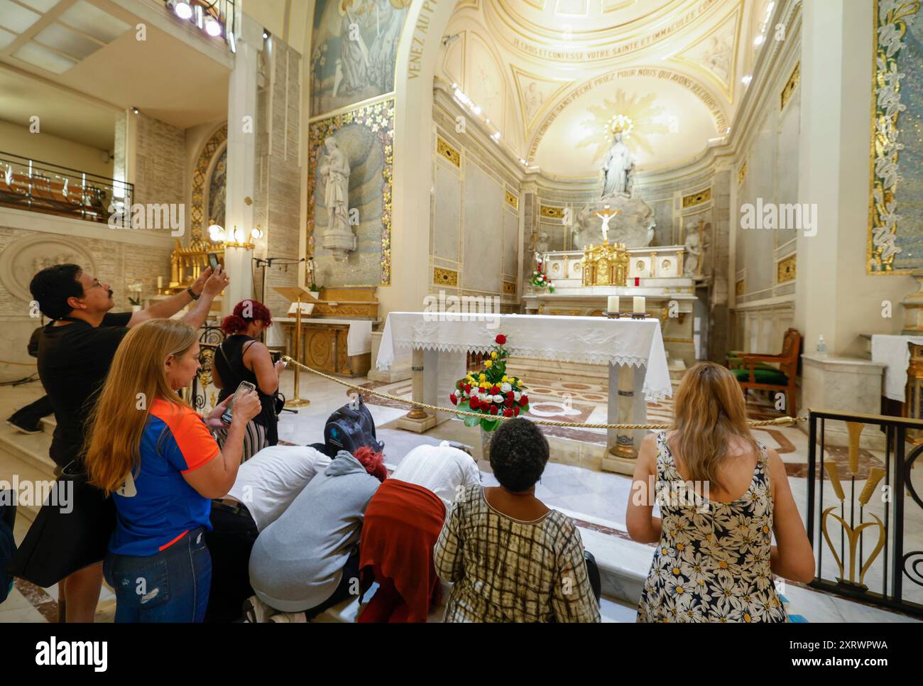 THE CHAPEL OF OUR LADY OF THE MIRACULOUS MEDAL Stock Photo - Alamy