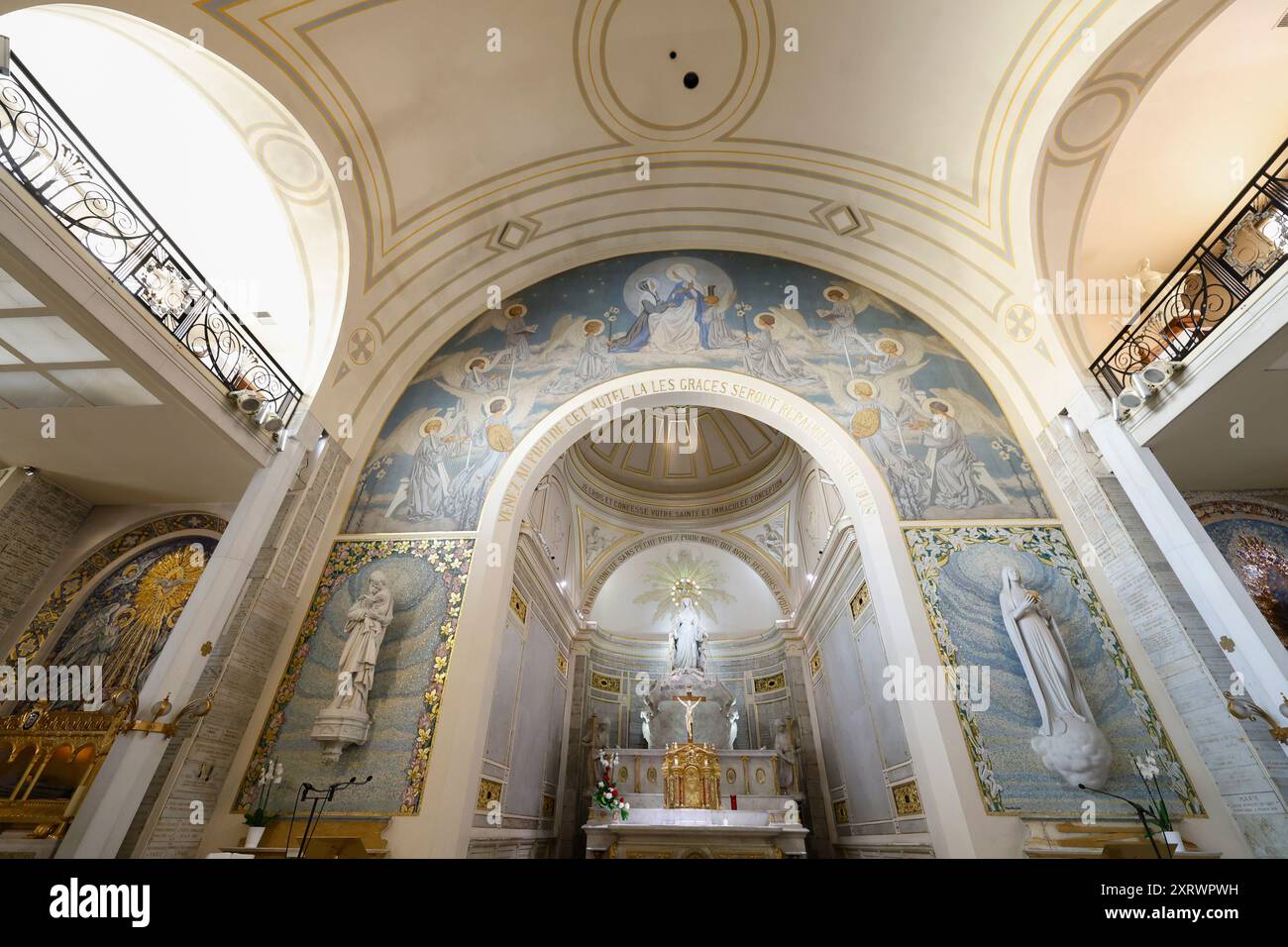 THE CHAPEL OF OUR LADY OF THE MIRACULOUS MEDAL Stock Photo - Alamy