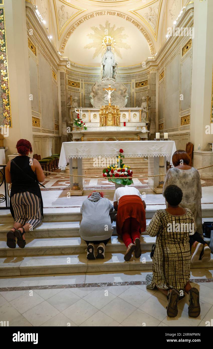 THE CHAPEL OF OUR LADY OF THE MIRACULOUS MEDAL Stock Photo - Alamy