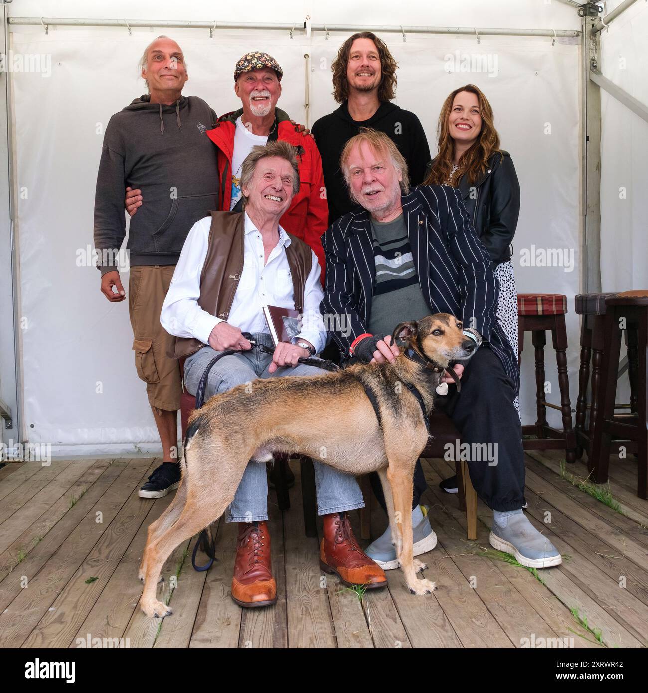 Matt Pegg, Dave Pegg, Joe Brown, Rick Wakeman, Adam Wakeman and Mollie ...