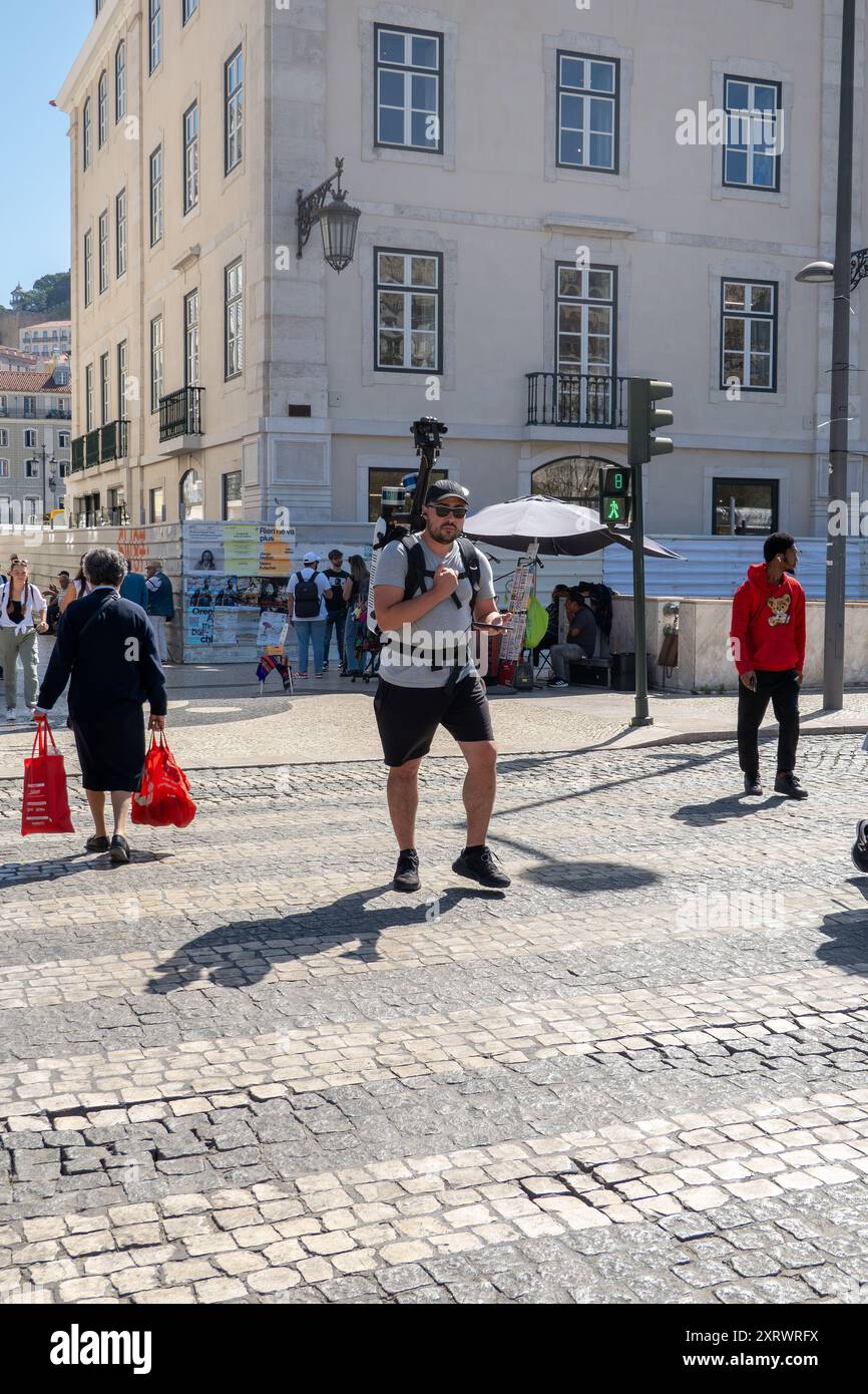 Man wearing apple maps hi-res stock photography and images - Alamy