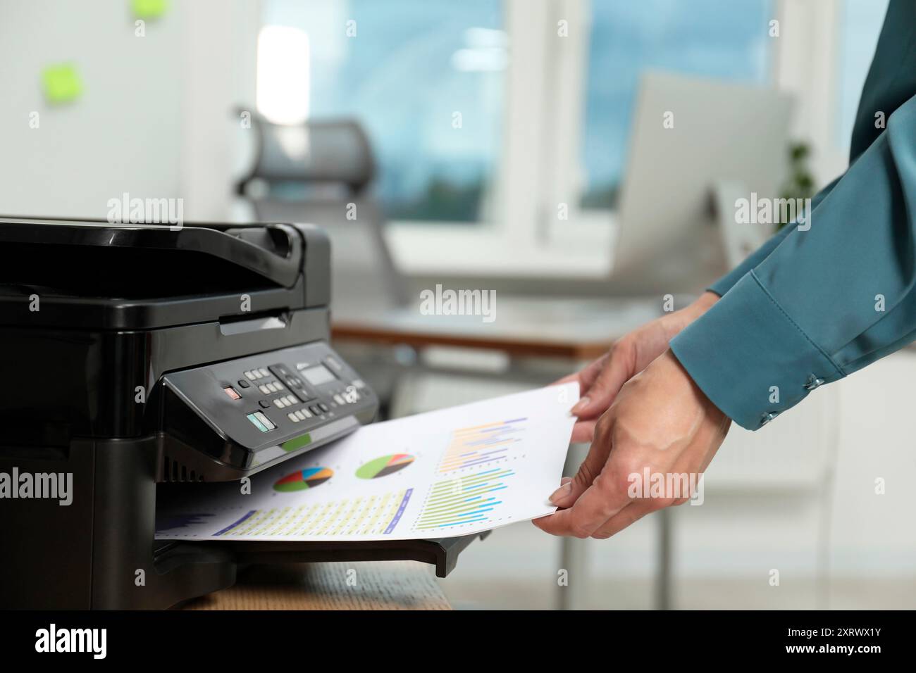 Modern computer setup and printer hi-res stock photography and images ...