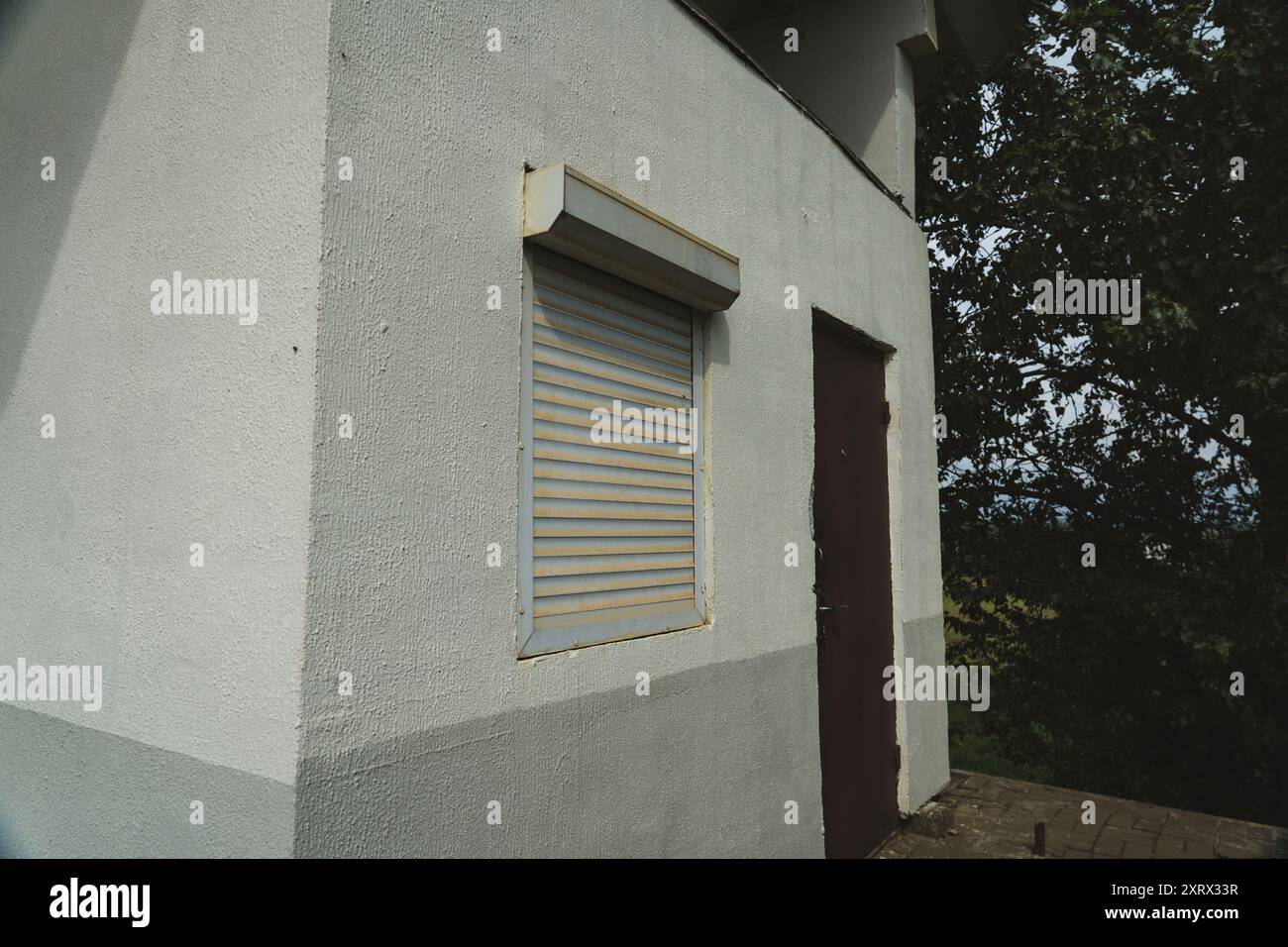 Closed ticket office at the railway station Stock Photo - Alamy