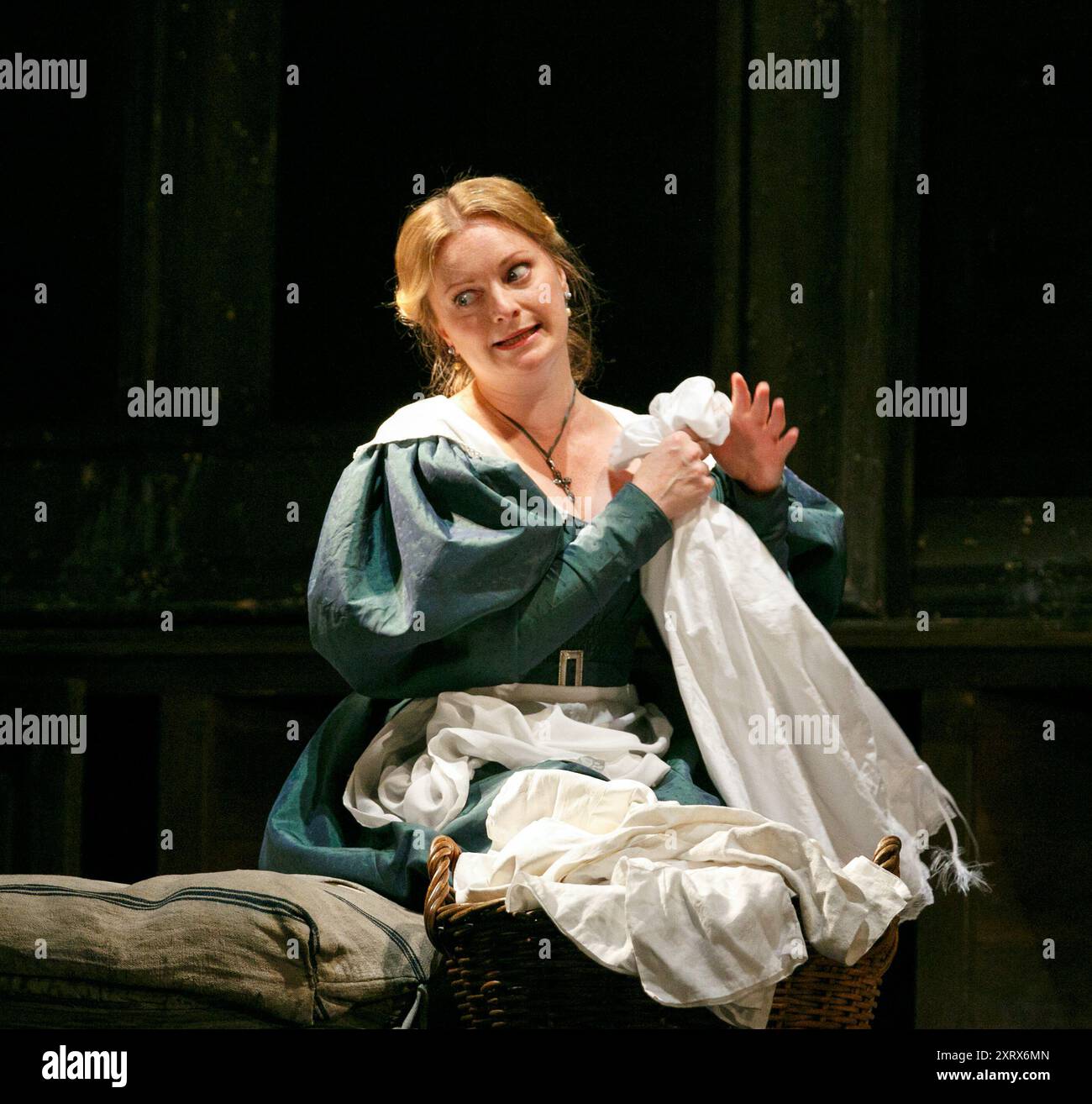Lucy Crowe (Susanna) in LE NOZZE DI FIGARO at The Royal Opera, Covent ...