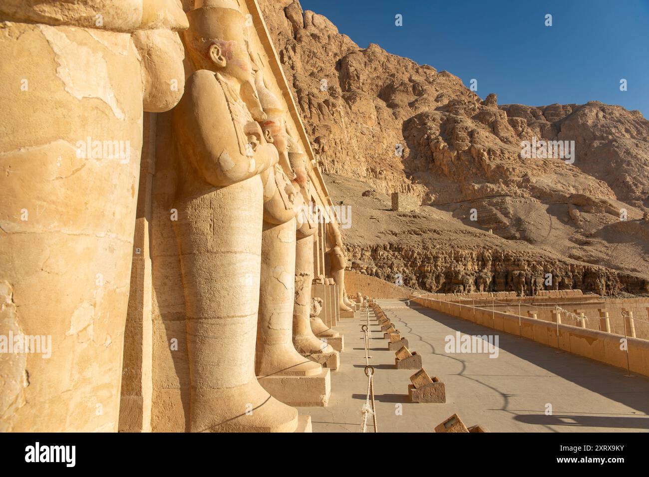 The mystical charm of the funerary temple of Hatshepsut, where statues ...