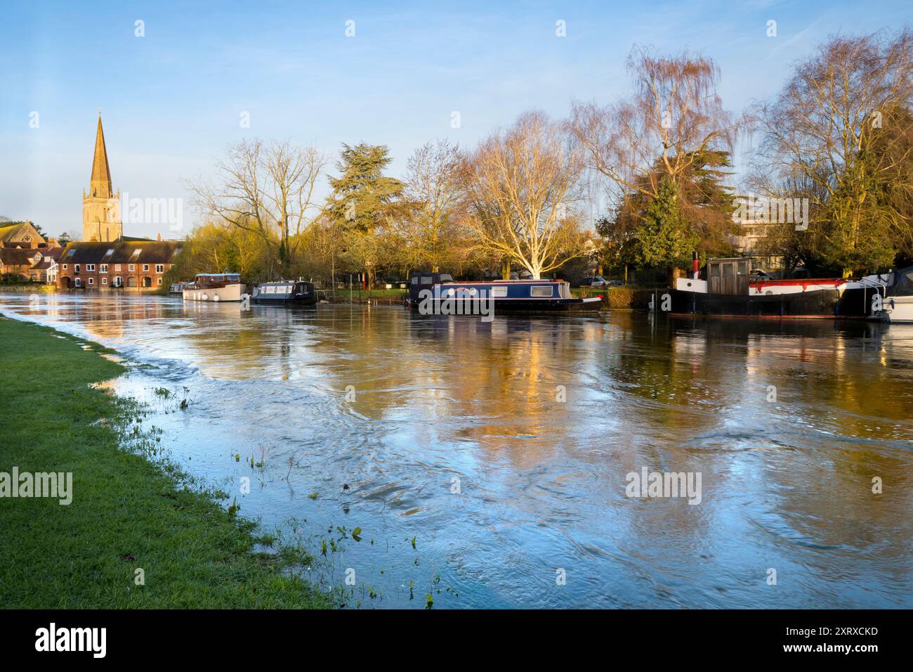 A fine view of the Thames at Abingdon on a glowing winter sunrise. We ...