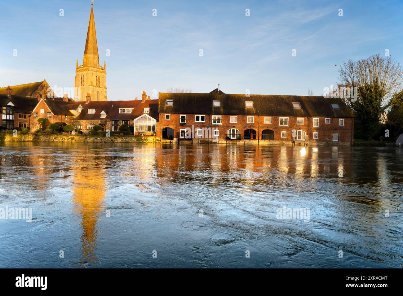 A fine view of the Thames at Abingdon on a glowing winter sunrise. We ...