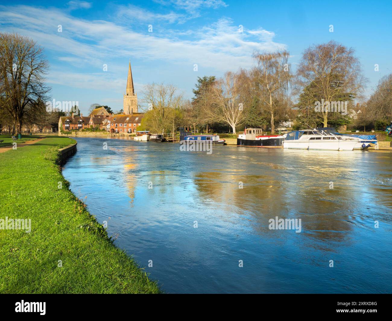 A fine view of the Thames at Abingdon on a glowing winter sunrise. We ...