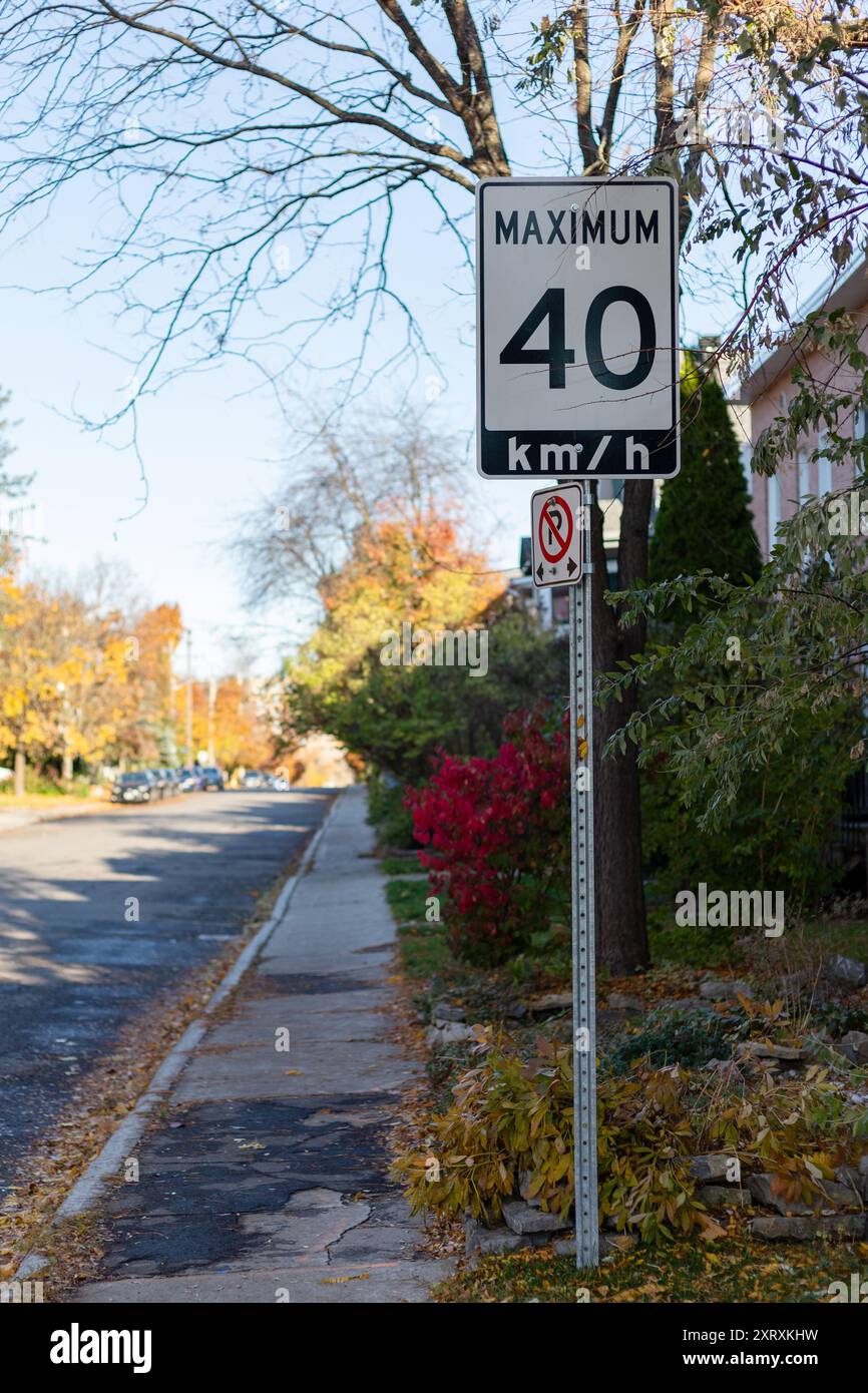 40 km hour road hi-res stock photography and images - Alamy
