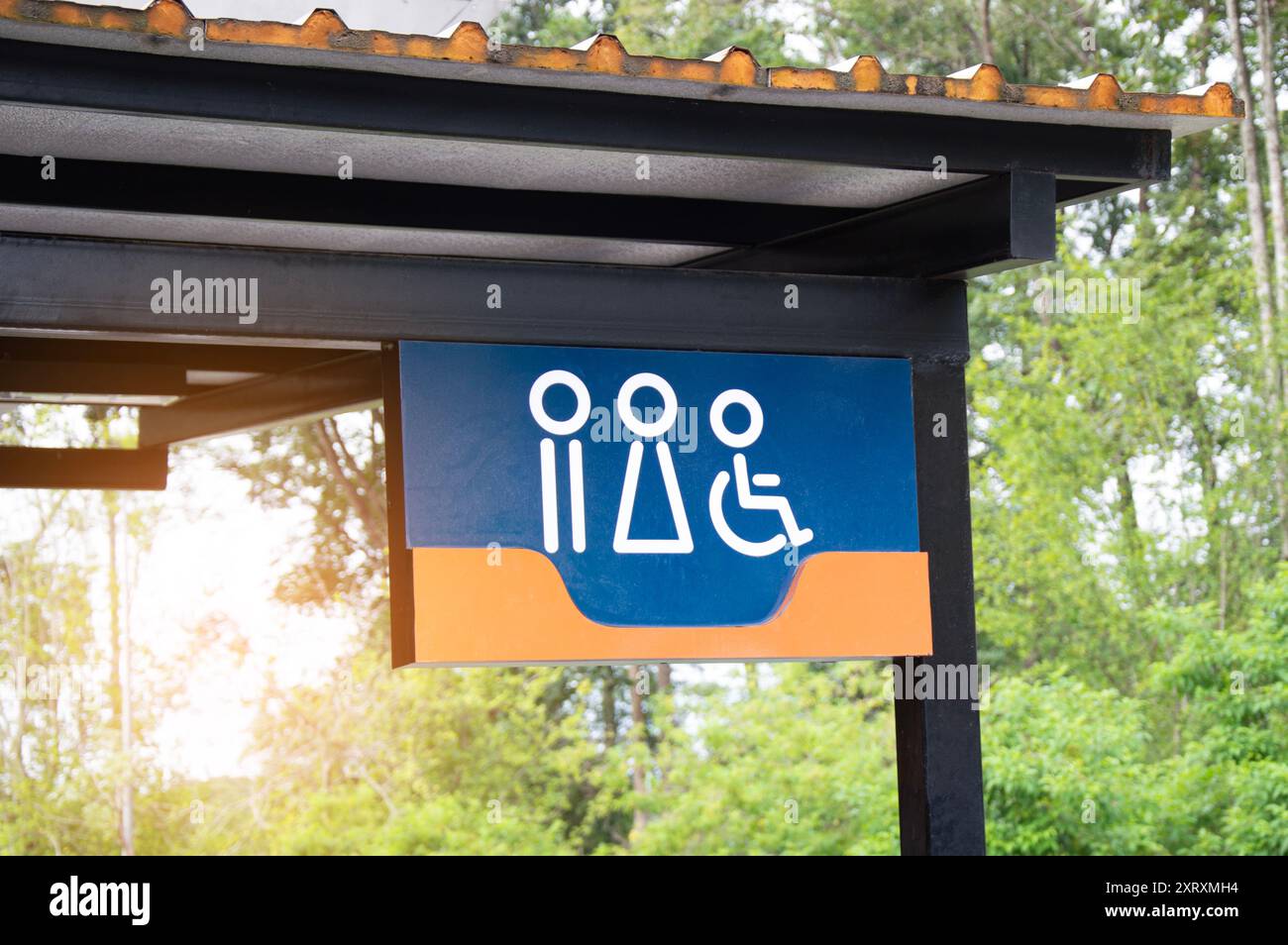 Toilet room, service point sign Stock Photo - Alamy
