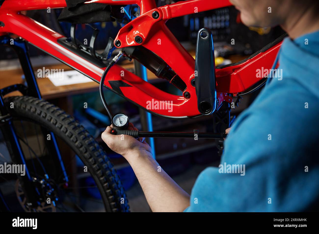 Hydraulic absorber hi-res stock photography and images - Alamy