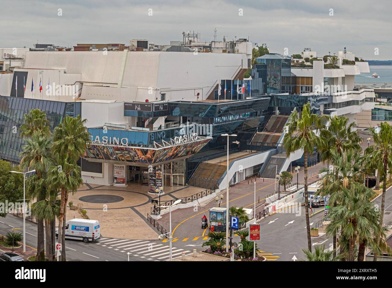 Cannes city skyline hi-res stock photography and images - Alamy