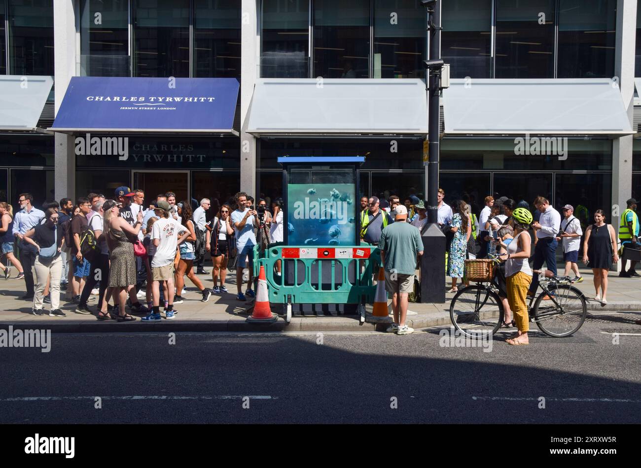 London, UK. 12th August 2024. Barriers are installed around the police ...