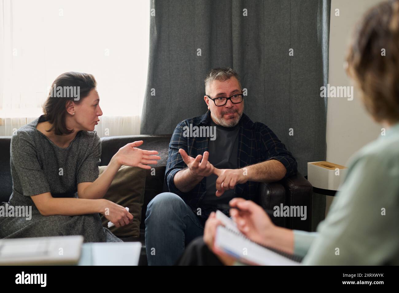 Therapist and patient psychology hi-res stock photography and images ...