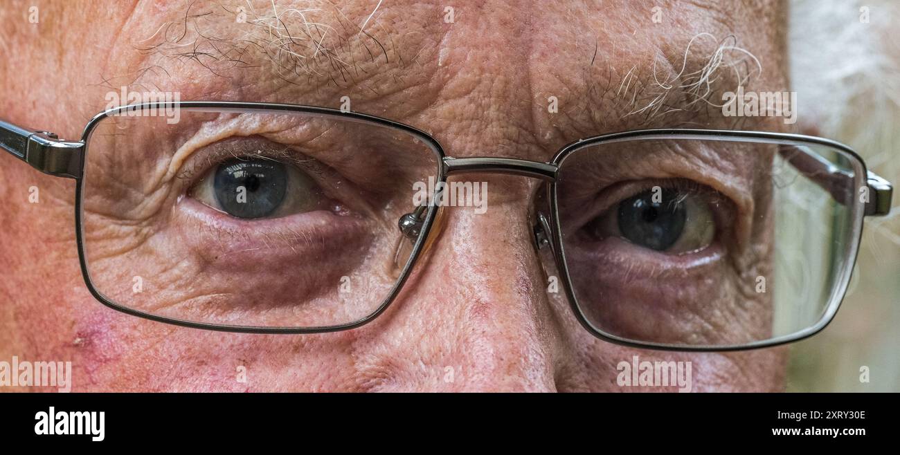The eyes of an 87 year old man Stock Photo - Alamy