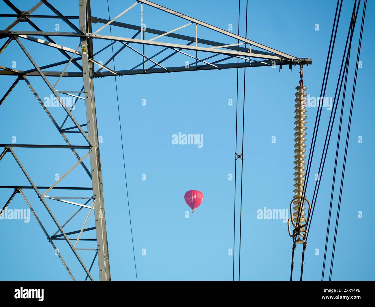 Electricity pylon hot air balloon hi-res stock photography and images ...