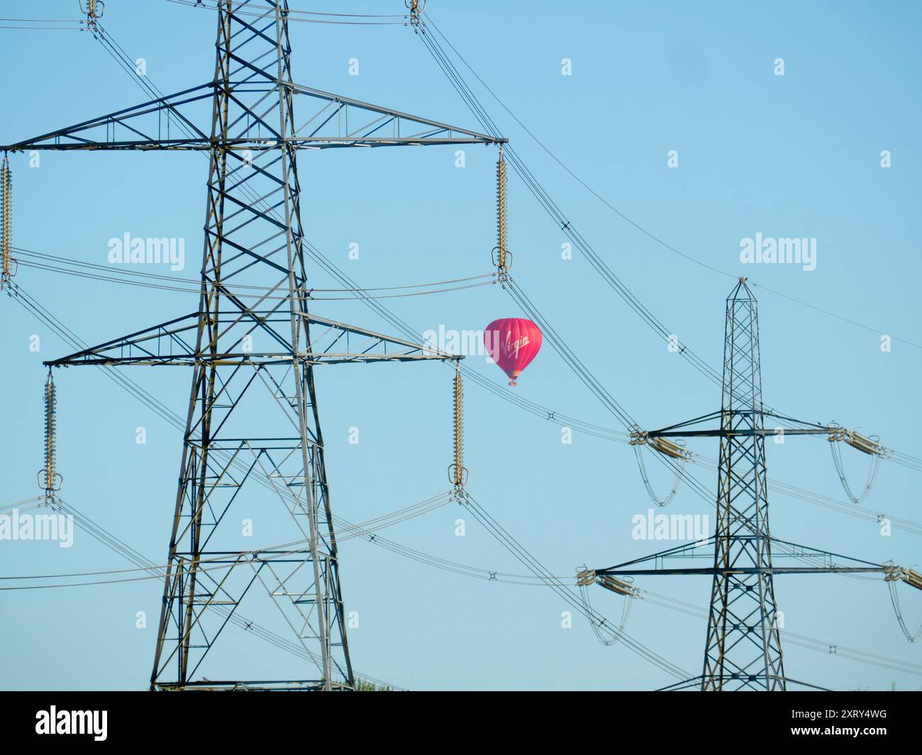 Electricity pylon hot air balloon hi-res stock photography and images ...