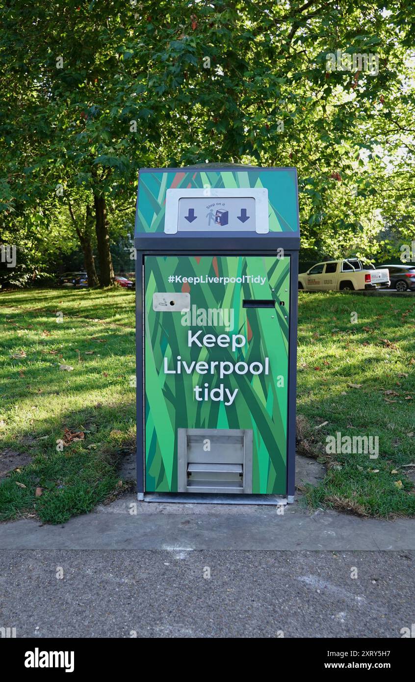 Merseyside city council bins hi-res stock photography and images - Alamy