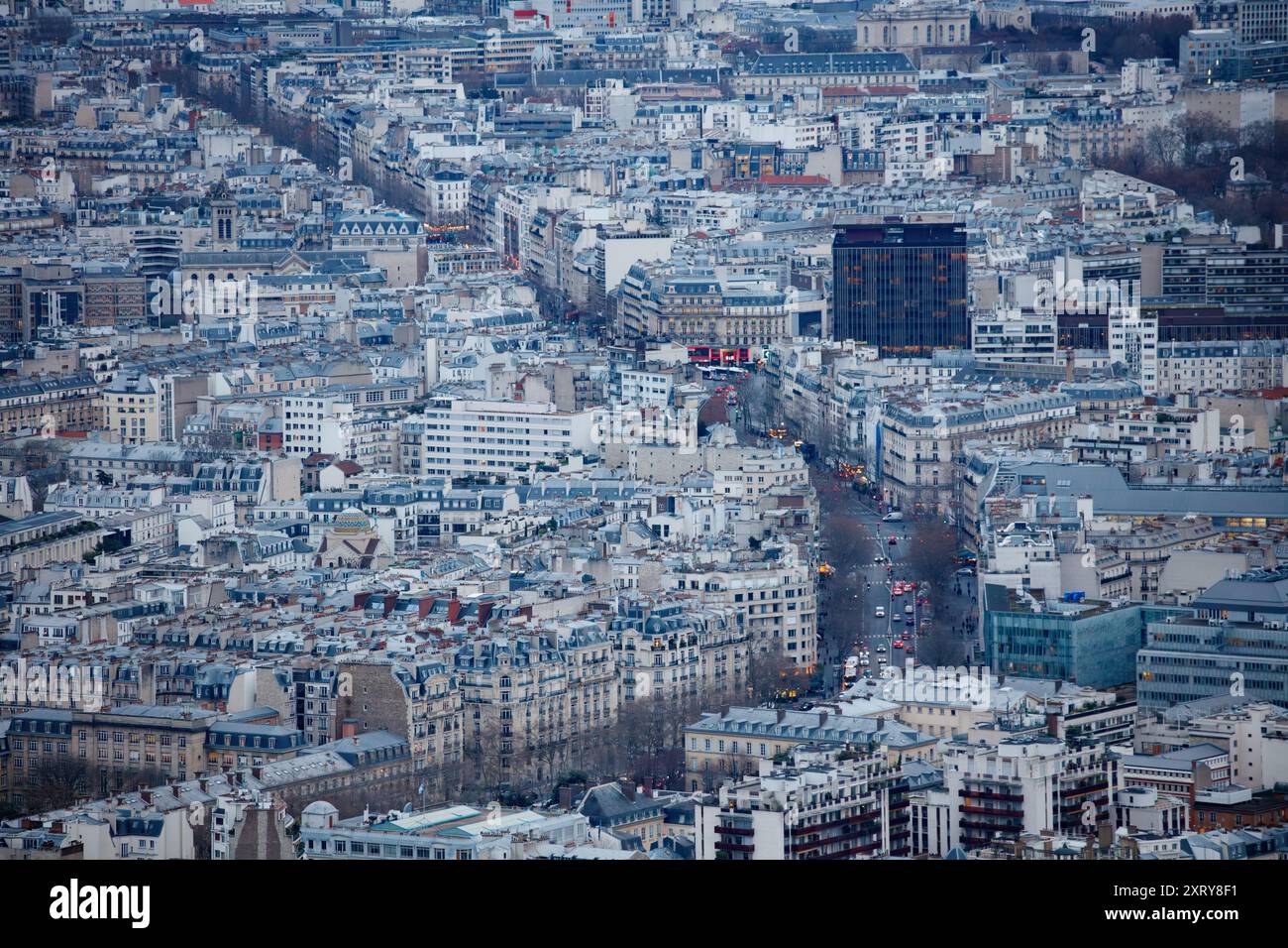 Historic and modern architecture typical of Paris, busy streets Stock ...