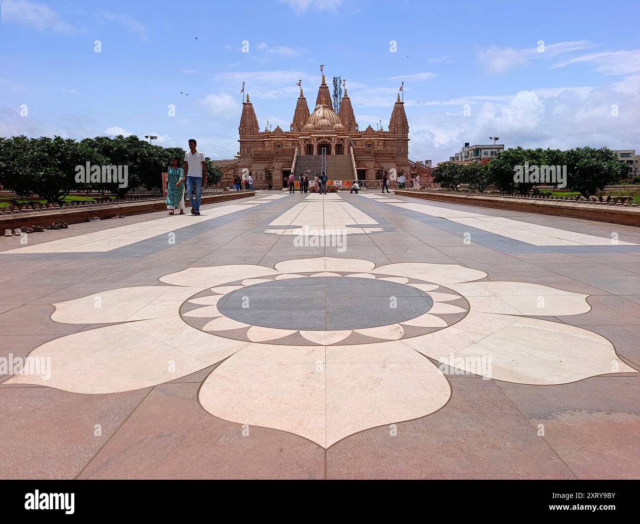 Swaminarayan mandir hi-res stock photography and images - Alamy