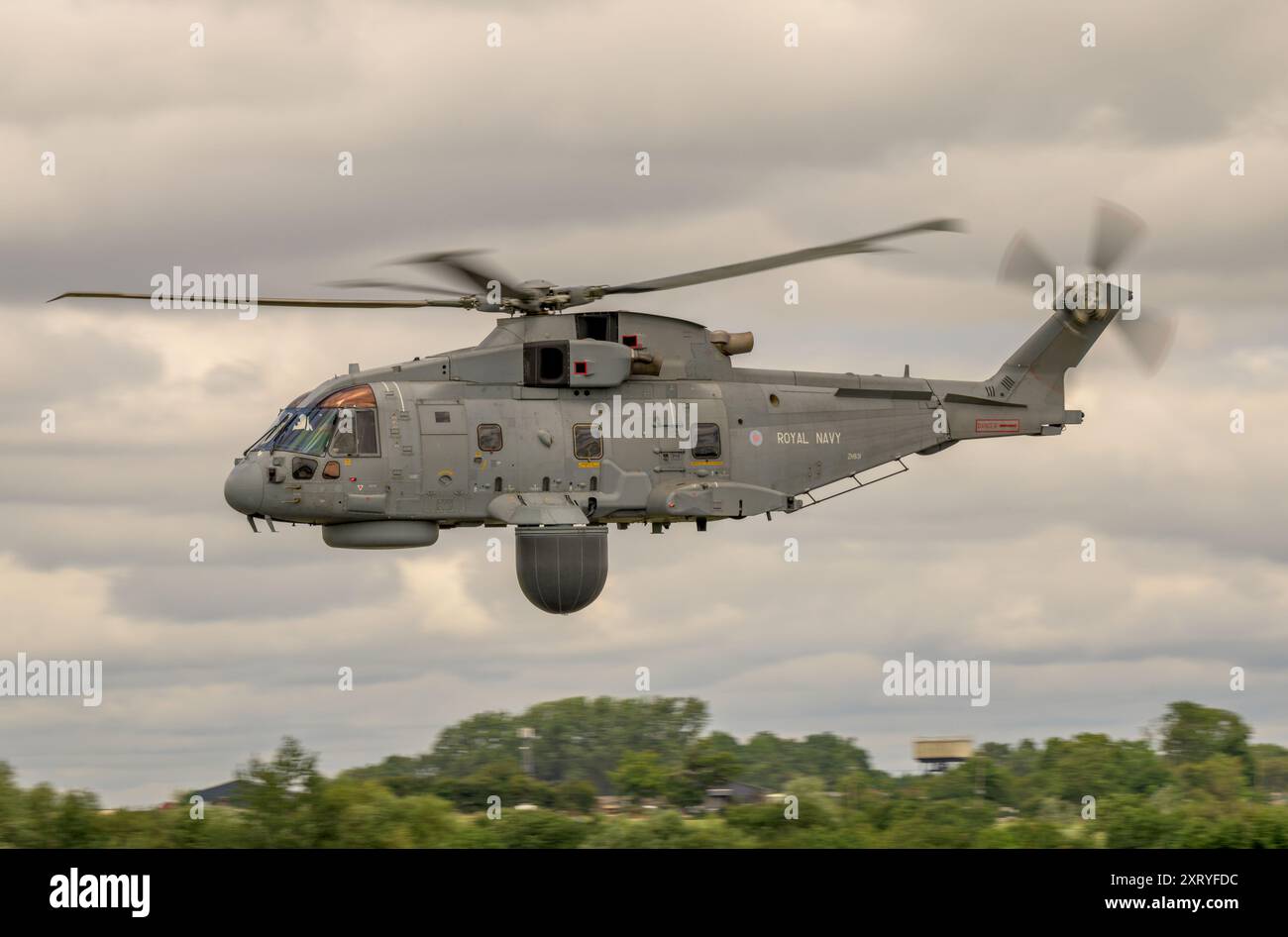 Leonardo, Royal Navy, Merlin Mk2 Asac with Crowsnest role fit, leaving ...