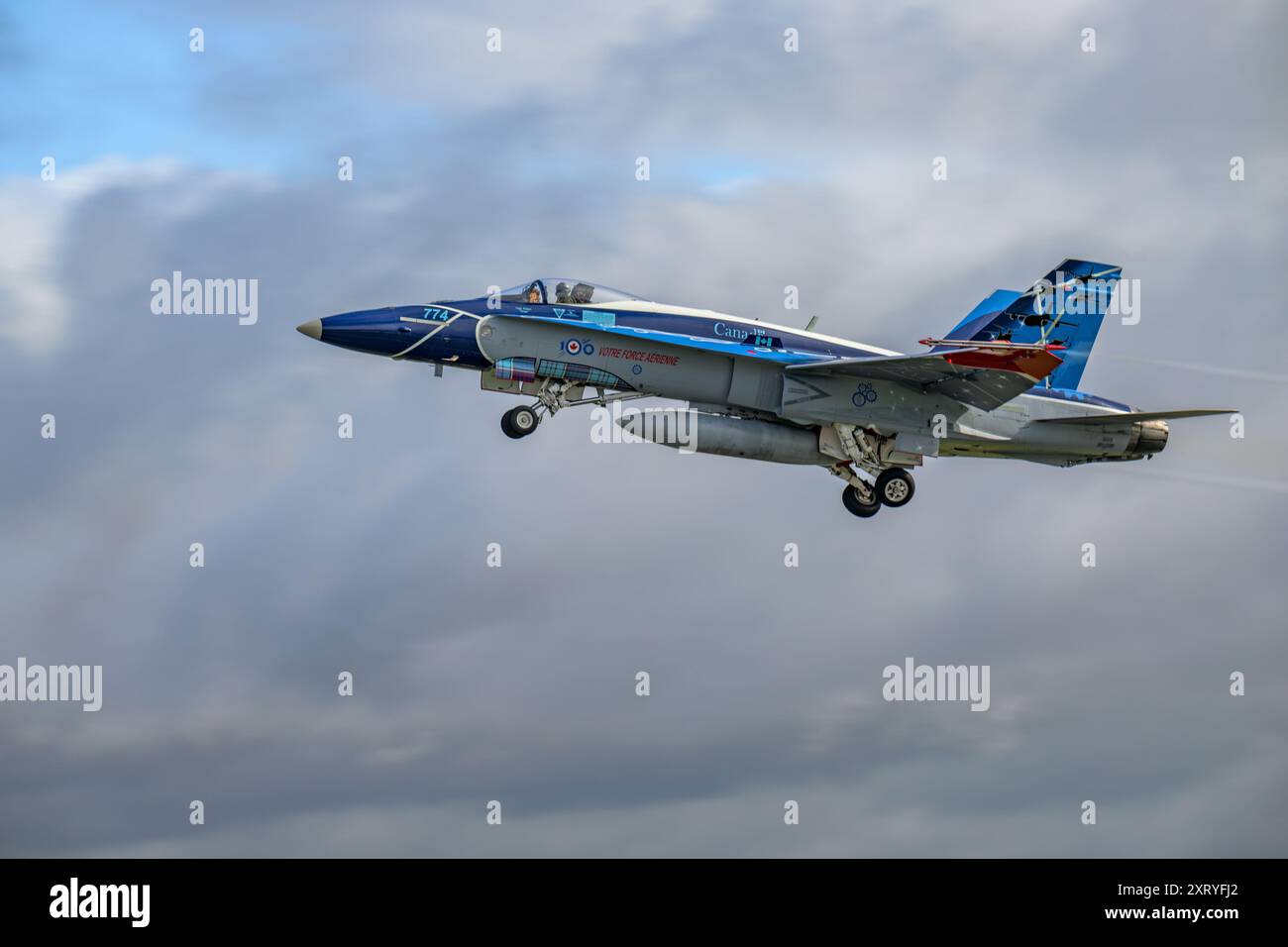 Rcafs 100th anniversary livery hi-res stock photography and images - Alamy