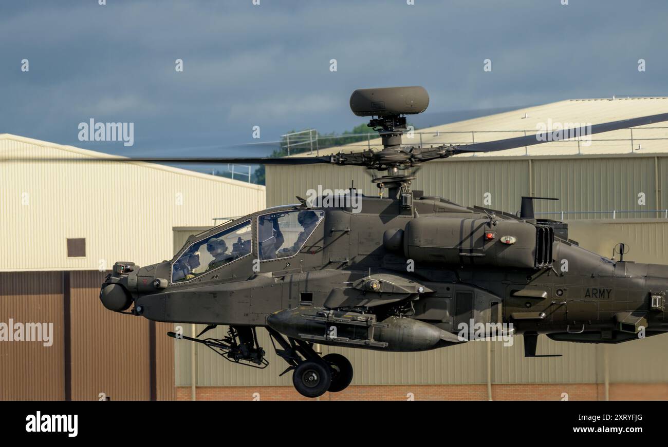 Army Air Corps, Boeing, Apache AH.2 leaving on departures day at the ...