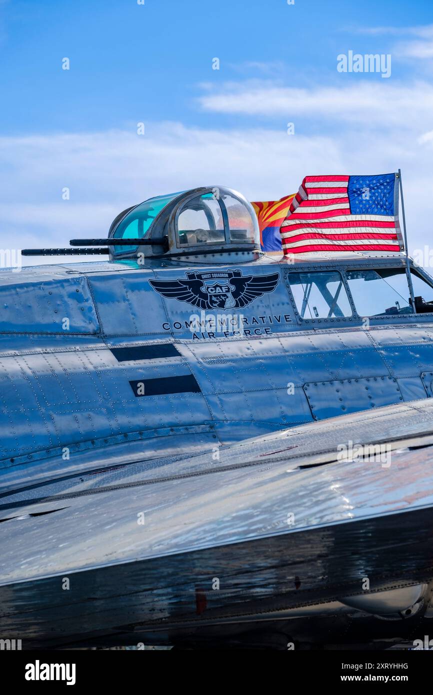 Bomber gun turret hi-res stock photography and images - Alamy