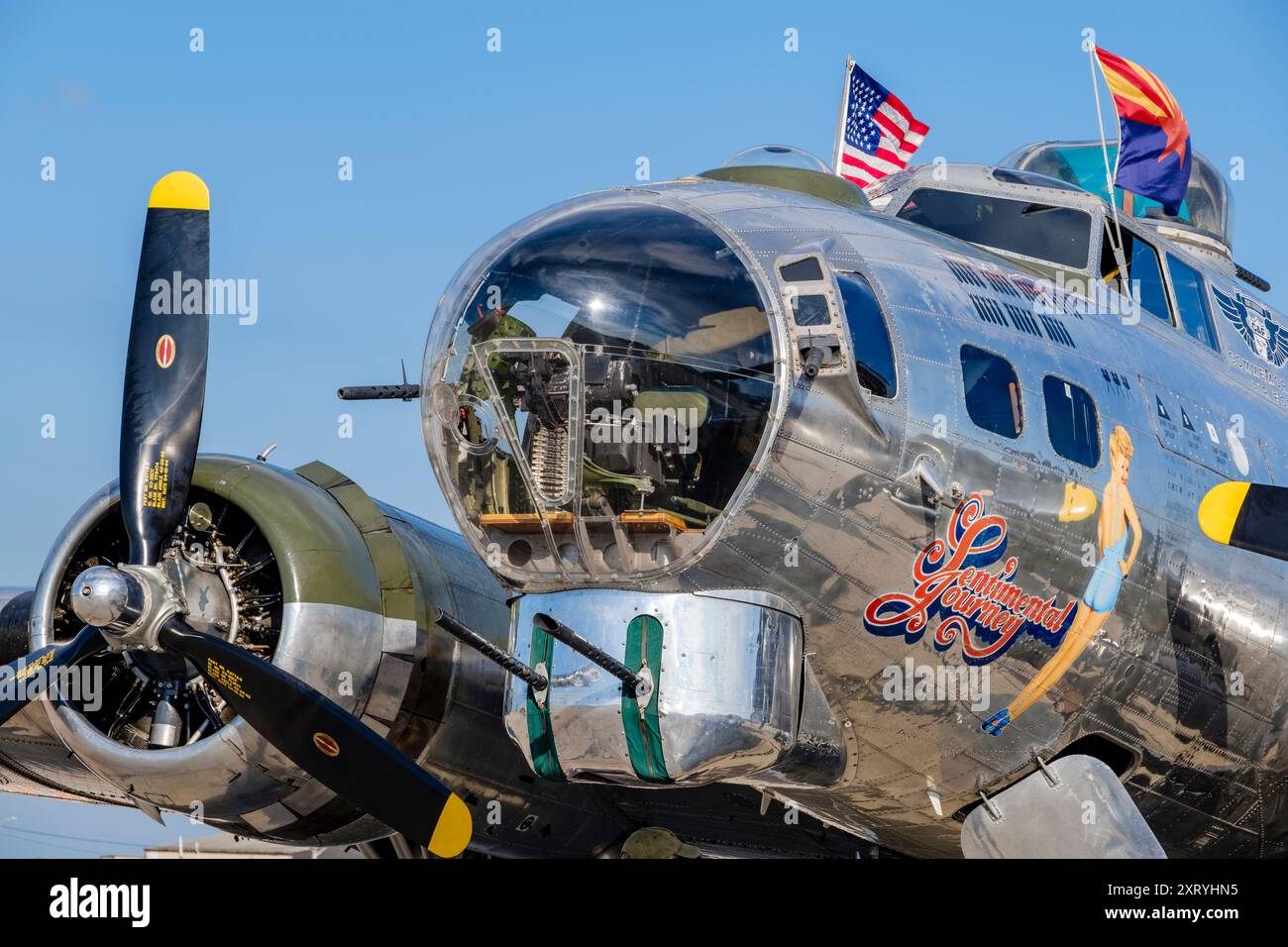 B 17 cockpit hi-res stock photography and images - Alamy